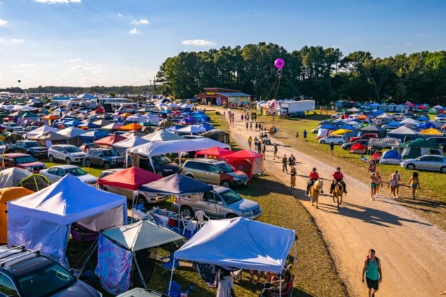 Bonnaroo Camping Packing List: 47 Essentials For The Ultimate Experience