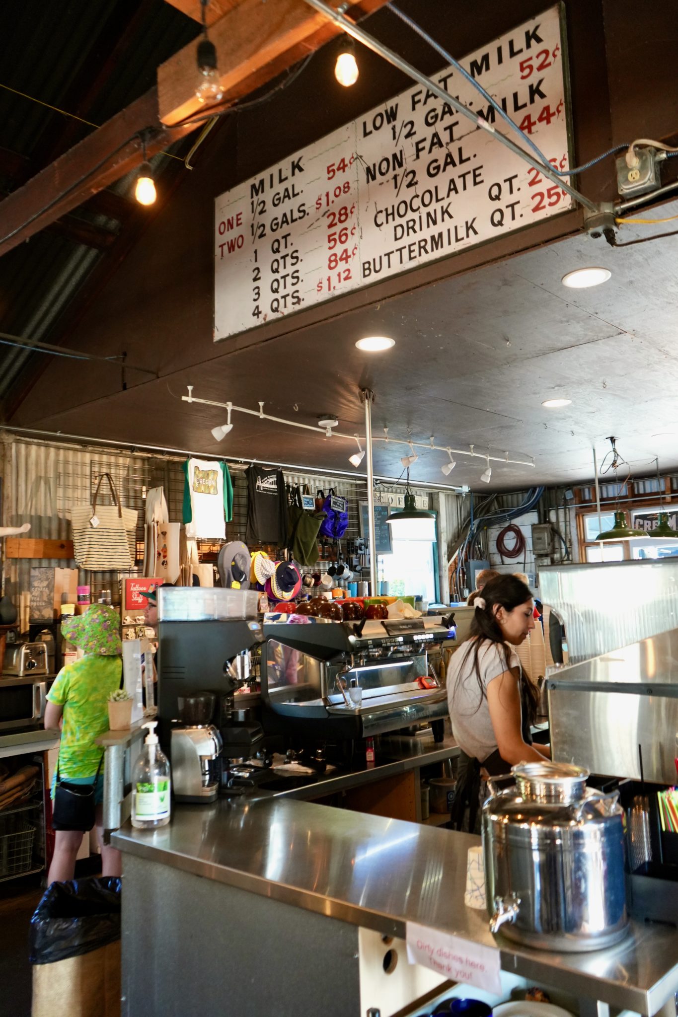 The Perfect Central Oregon Coast Road Trip: 8 Fun Stops To Make