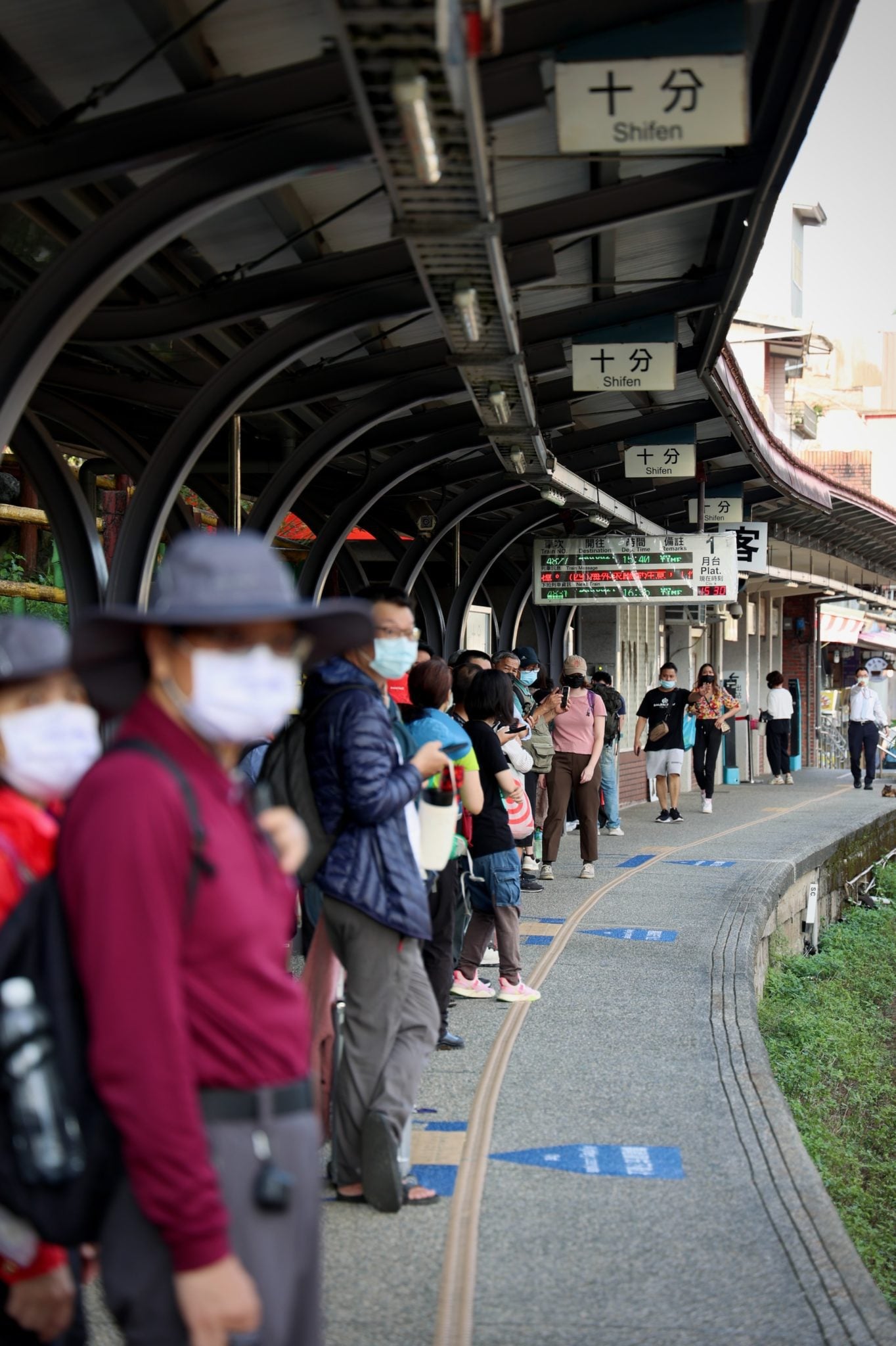An Epic Day Trip To Jiufen And Shifen
