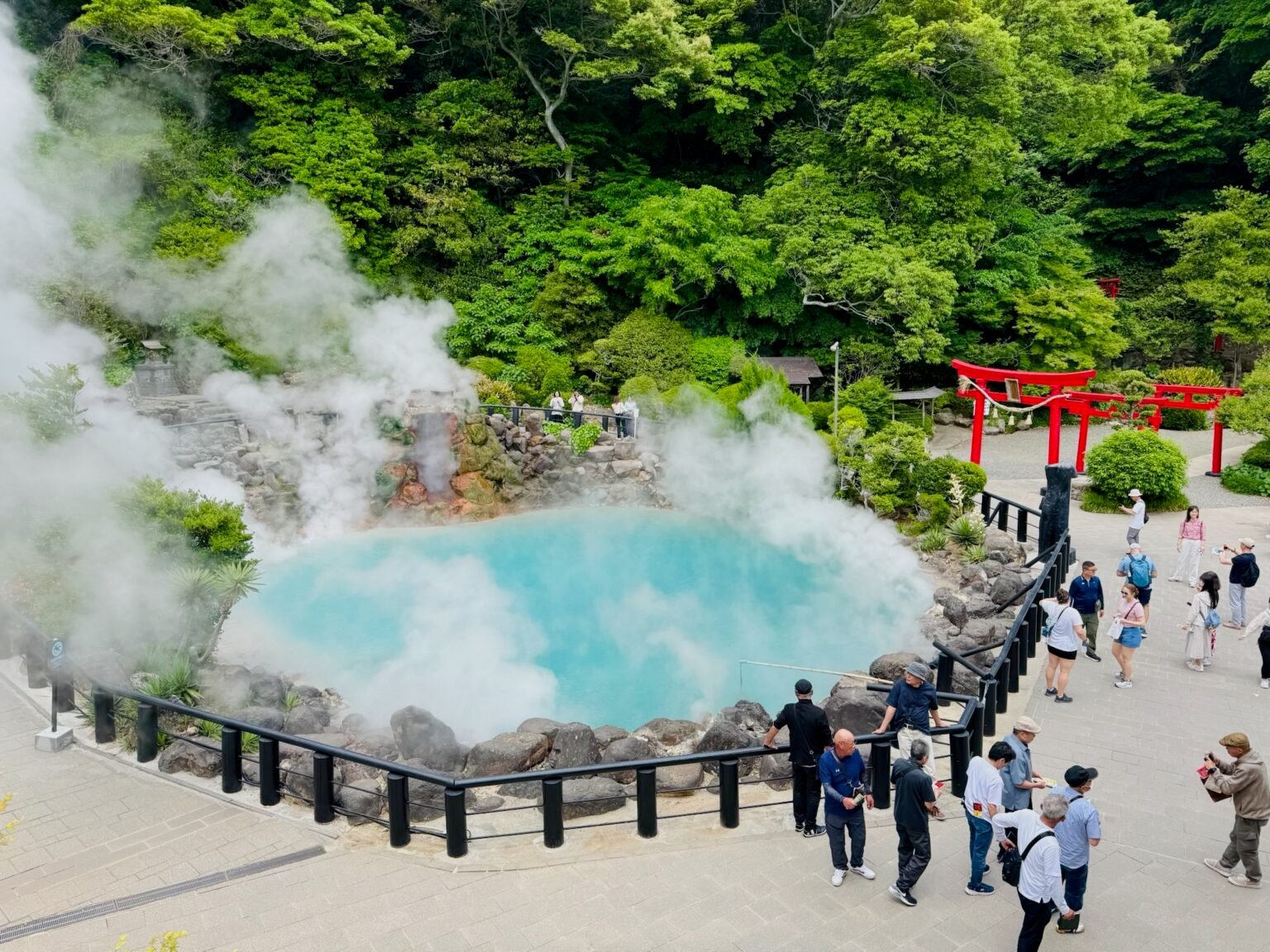How To Experience Umi Jigoku, Beppu's Most Famous Hot spring