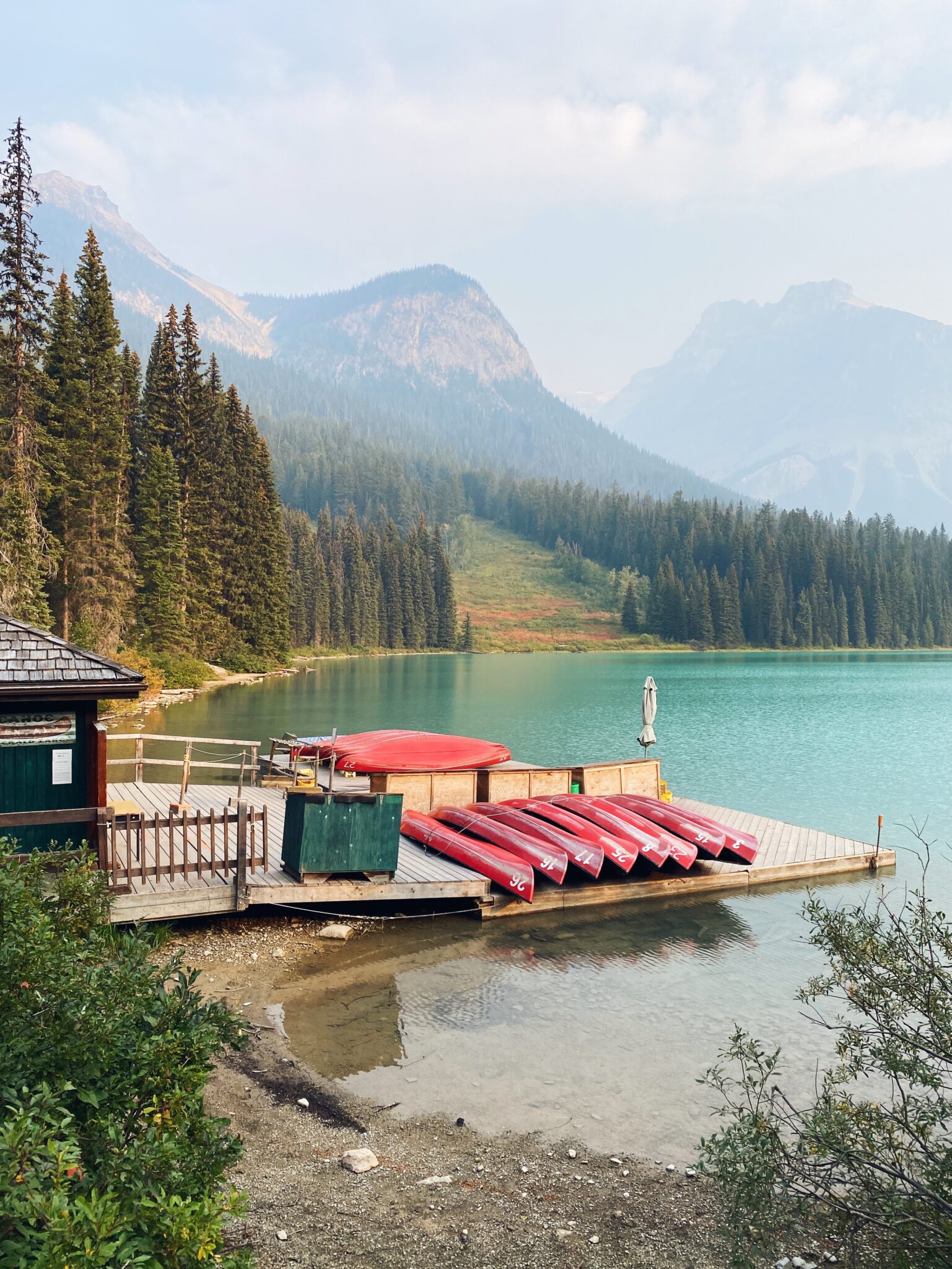 9 Must-See Lakes in Banff National Park For Your Itinerary