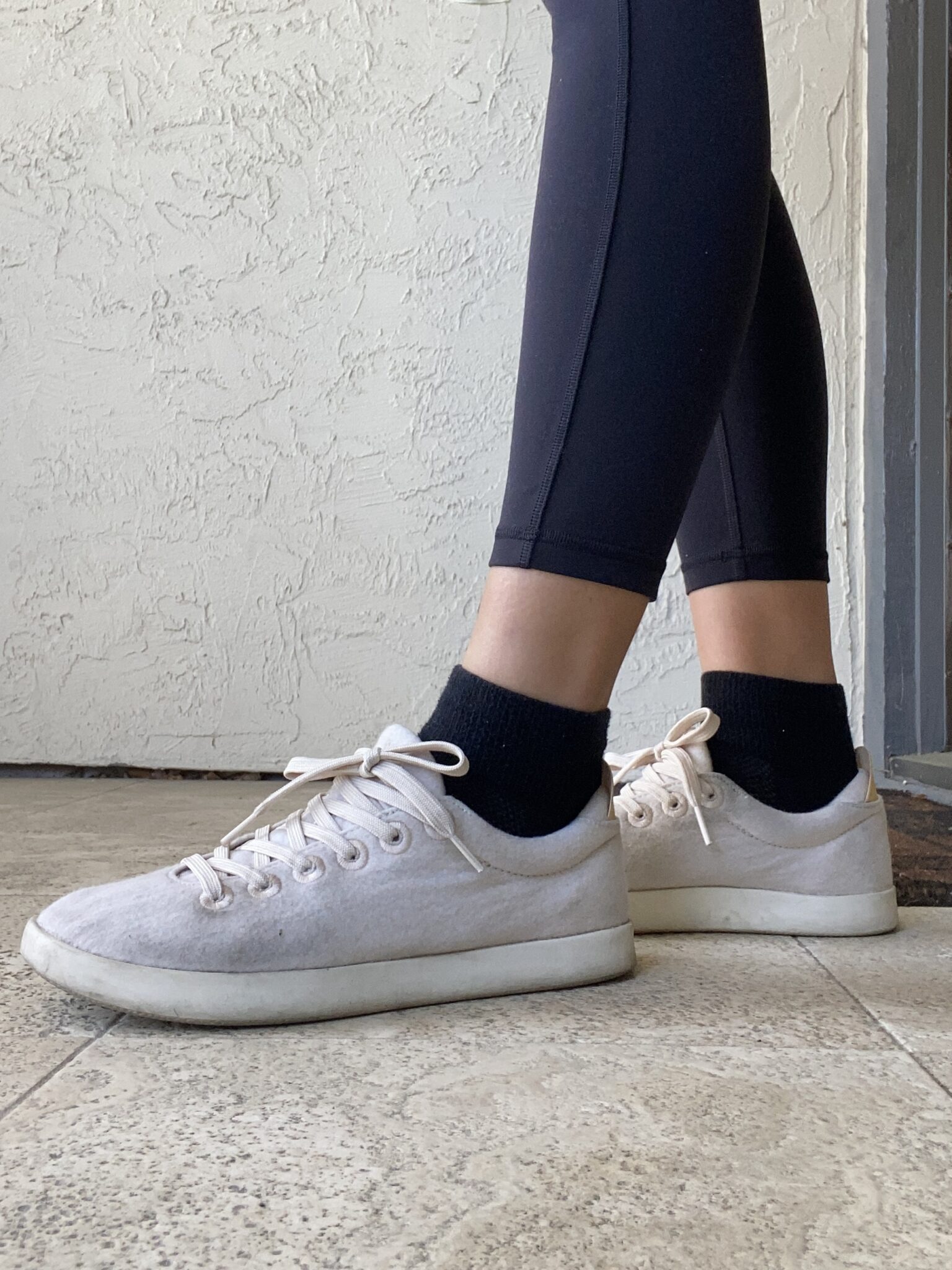 8 Smarter Tips For Packing Shoes For Travel