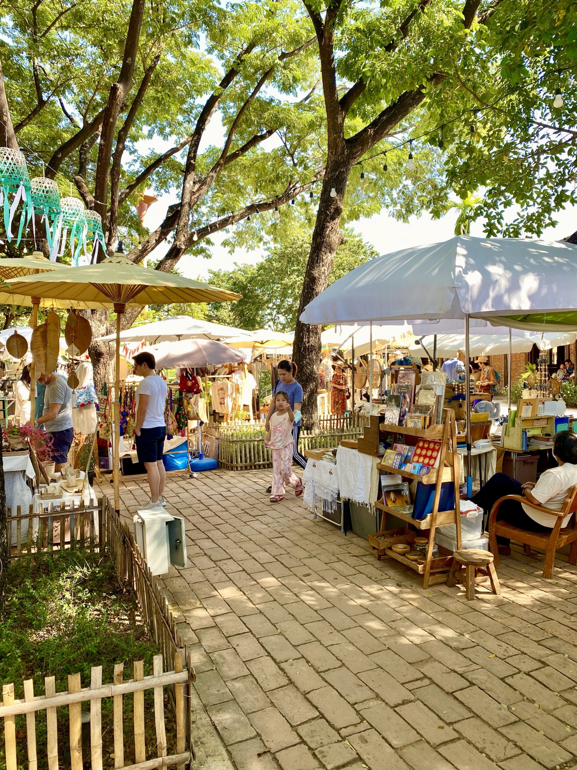14 Best Markets In Chiang Mai (Day and Night Markets)
