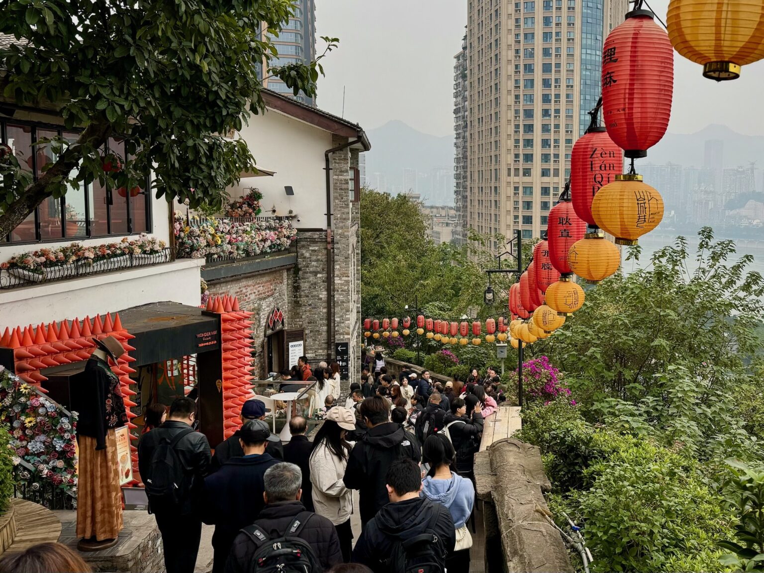 20 Quintessential Things To Do In Chongqing, China