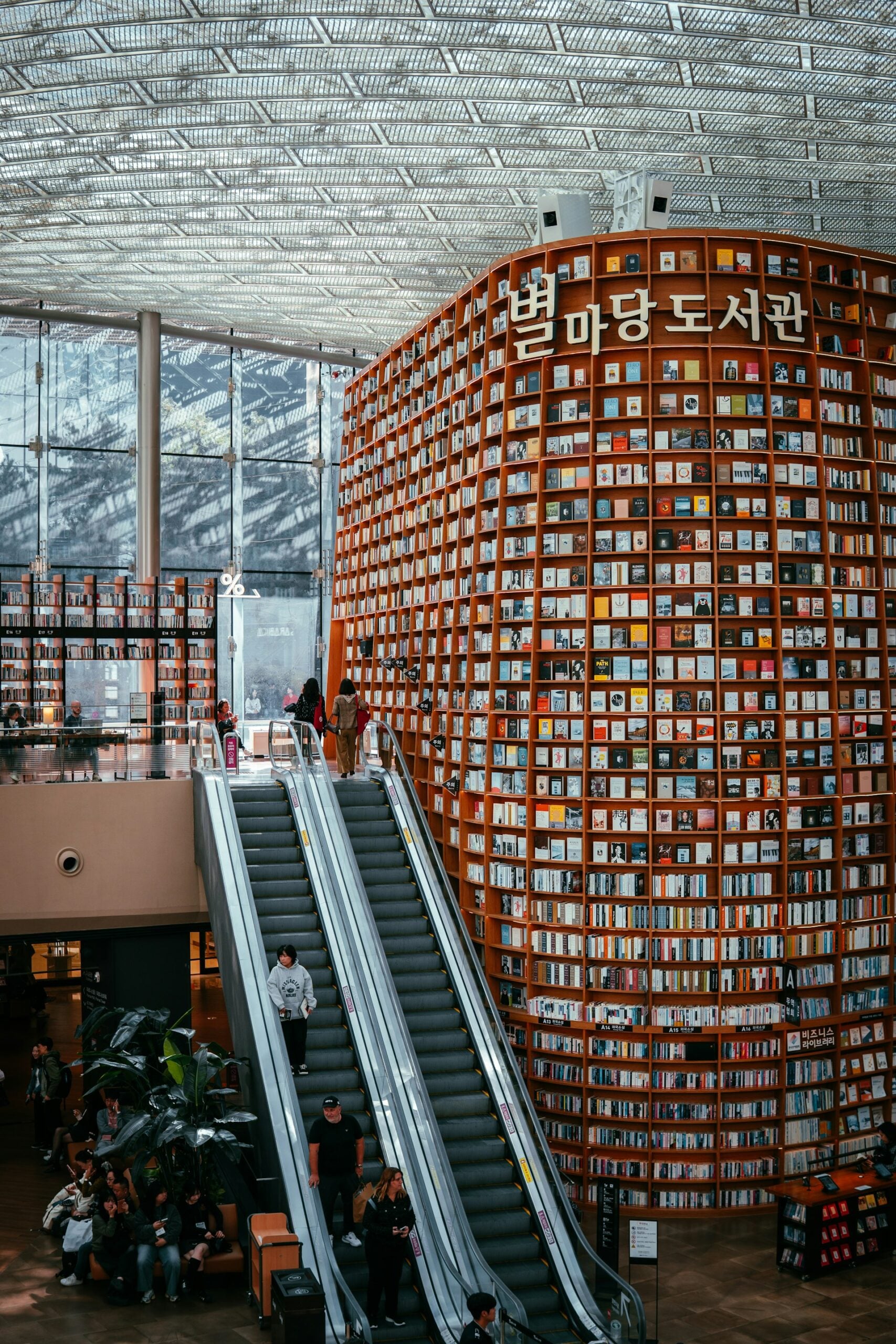 15 Cool Things To Do In Gangnam - Seoul Neighborhood Guide